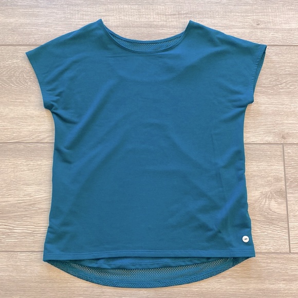 Avia | Shirts & Tops | Avia Workout Top Girls Size 12 | Poshmark